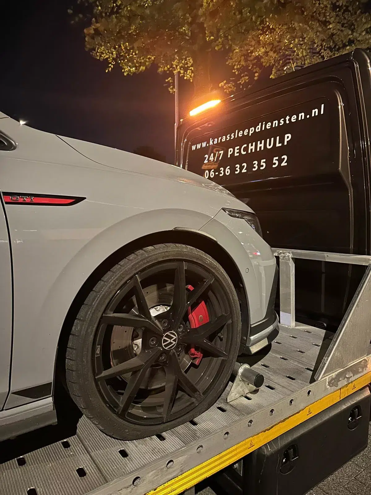 Autopech? Bel direct - 24/7 Pechhulp en Bandenservice Autopech? Bel direct - 24/7 Pechhulp en Bandenservice